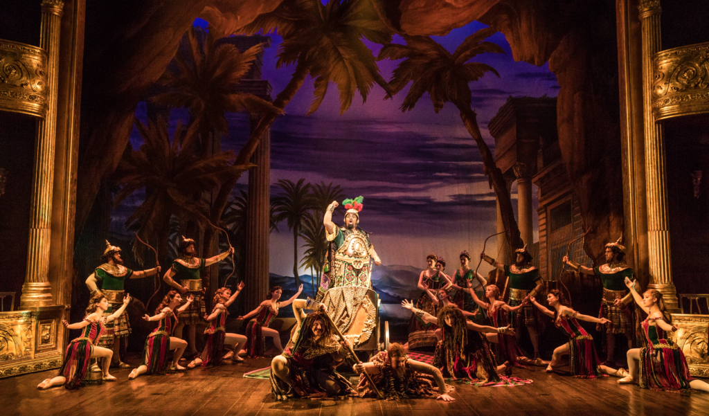 07. THE PHANTOM OF THE OPERA – The Company performs Hannibal – photo by ...